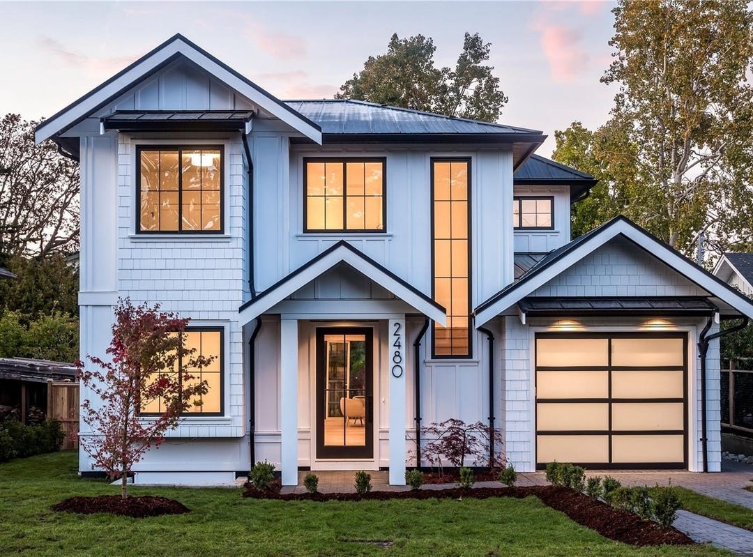 2480 Plumer St, Oak Bay, British Columbia V8S 5H1 House for Sale ...