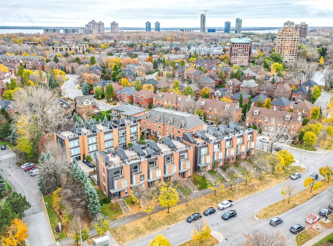 301 Ch. du Golf, Montréal (Verdun/Île-des-Sœurs), Québec H3E 1B3 Other ...