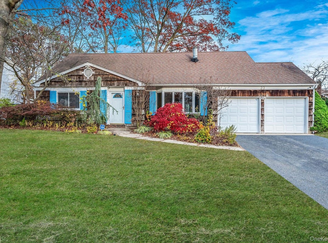 23 Dellmarie Lane, Nesconset, NY 11767 House for Sale - realestate.com.au
