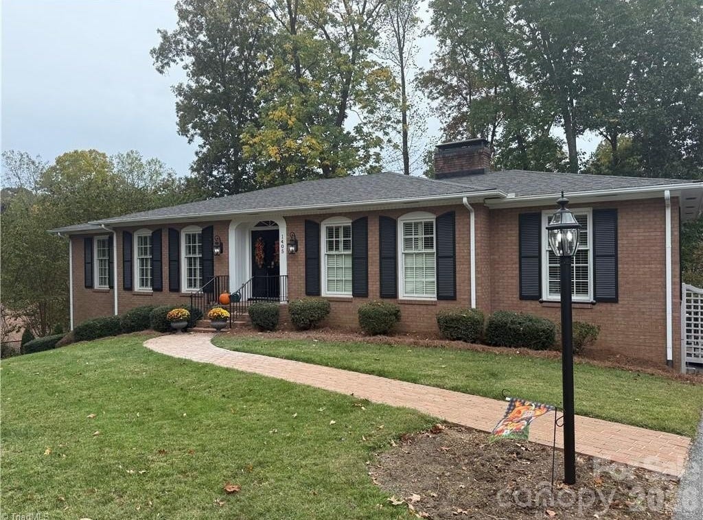 1405 Lyndhurst Drive, High Point, NC 27262 House for Sale - realestate ...