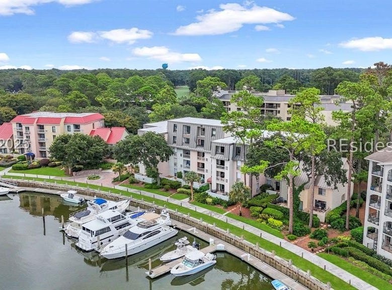 18 Lighthouse Lane, Hilton Head Island, SC 29928 Apartment for Sale ...