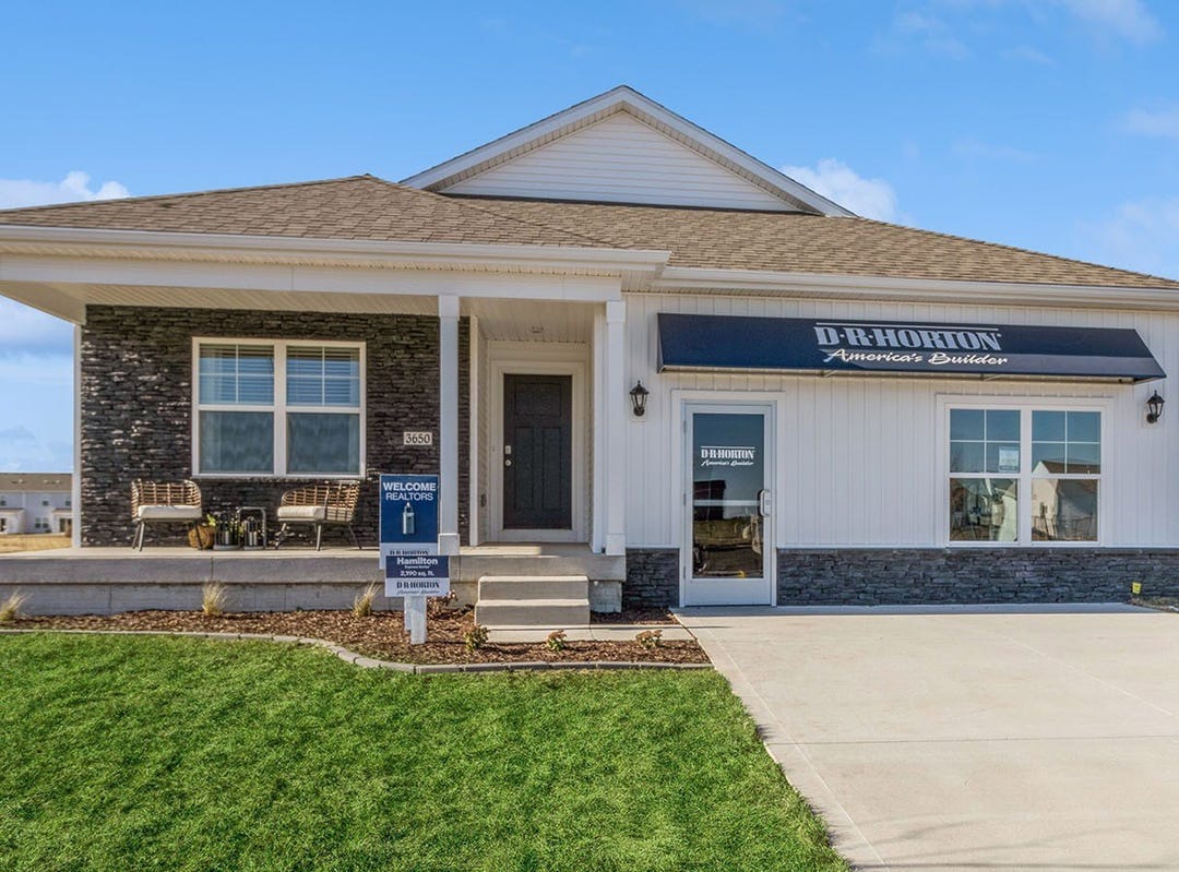 3570 AZALEA DR, WAUKEE, IA 50263 House for Sale - realestate.com.au