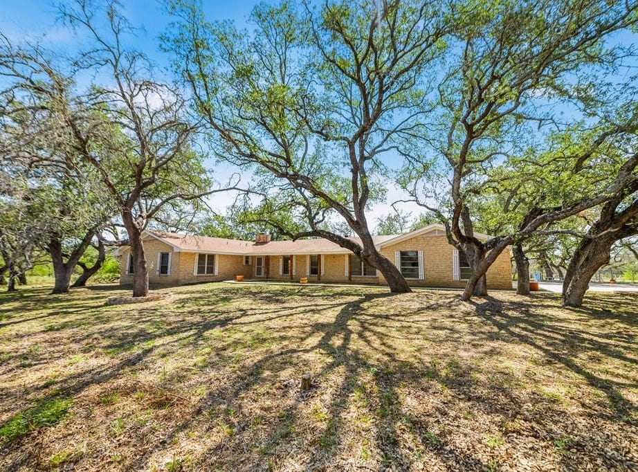 0 FM 2200, Devine, TX 78016 House for Sale - realestate.com.au