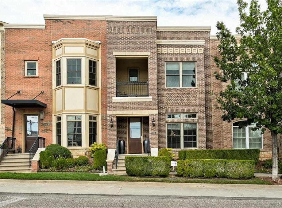 108 Russell M Perry Avenue, Oklahoma City, OK 73104 Townhouse for Sale ...