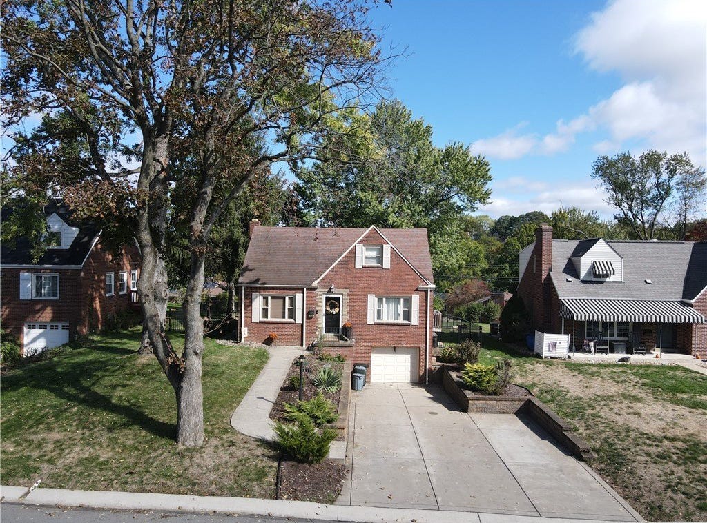 633 Moreland Dr, Mt Lebanon, PA 15243 House for Sale - realestate.com.au