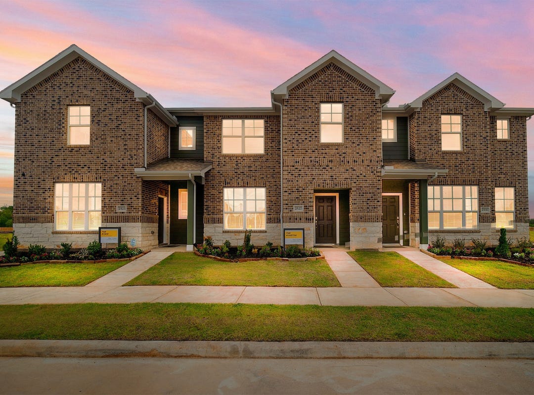 2774 Mariposa Creek Drive - Bldg 2, Iowa Colony, TX 77583 Townhouse for ...