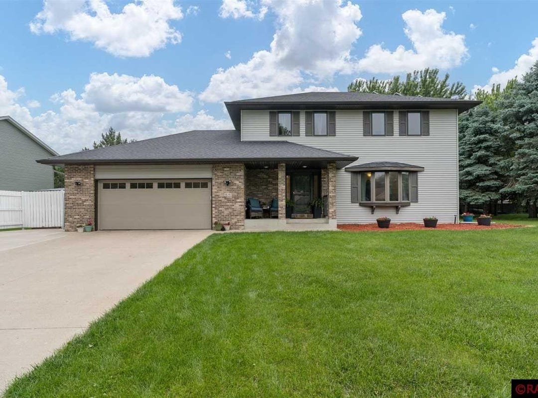 1641 LaMar Drive, North Mankato, MN 56003 House for Sale - realestate ...