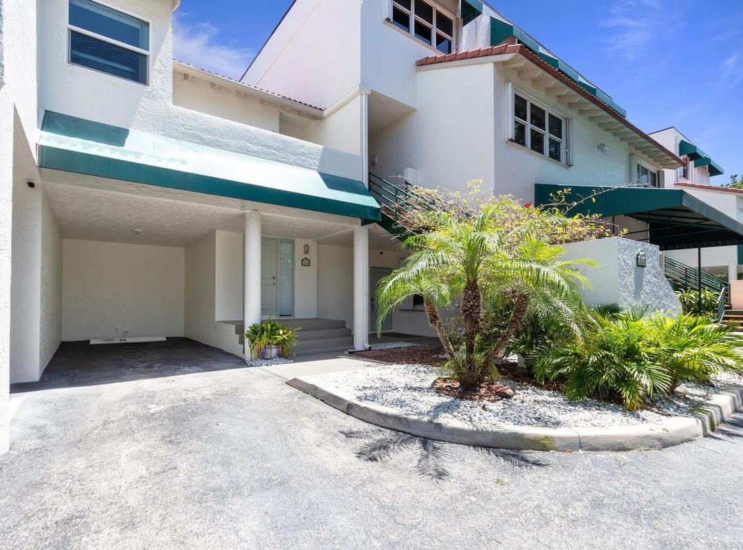 316 N Lake Drive, Lantana, FL 33462 Townhouse for Rent - RealEstate KH