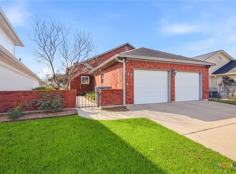 113 Charleston Drive, Victoria, TX 77904 House for Sale - realestate.com.au