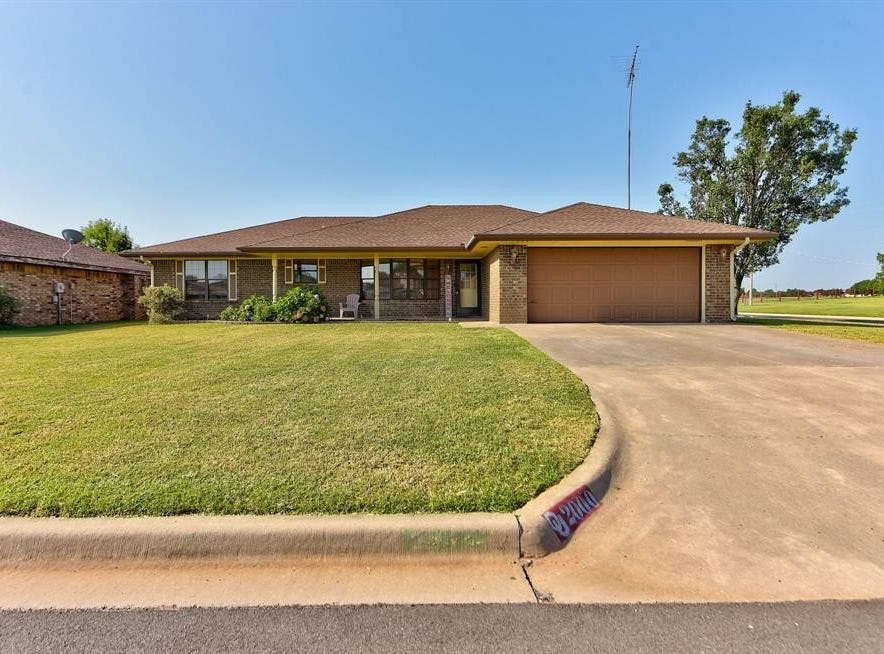 2000 Morgandee Lane, Weatherford, OK 73096 House for Sale - realestate ...