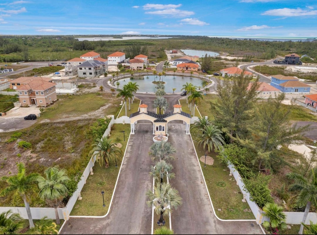 VIA DELLA ROSA CONDO unit: 2, New Providence/Paradise Island Unit for ...