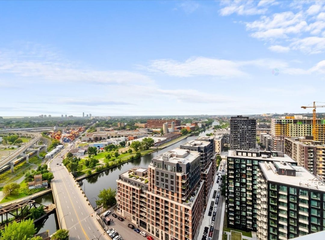 100 Rue Murray 1905, Montréal (Le Sud-Ouest), Québec H3C 1A2 Apartment ...