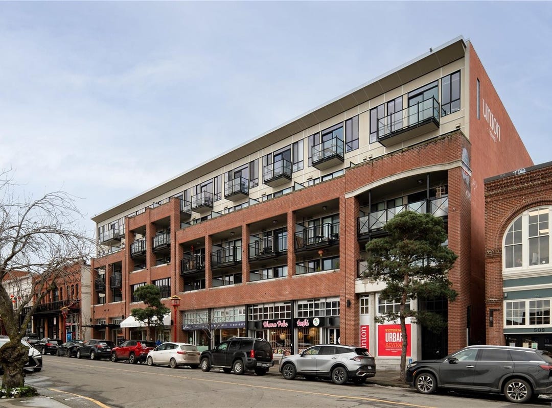 517 Fisgard St, Victoria, British Columbia V8W0C5 Apartment for Sale ...