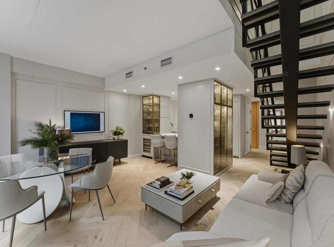 445 Av. Viger O. 1104, Montréal (Ville-Marie), Québec H2Z 2B8 Apartment ...