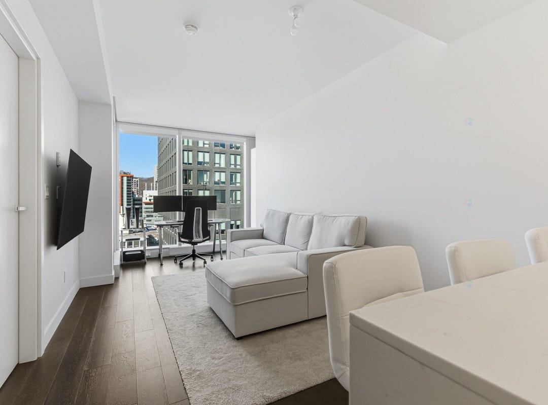 1500 Boul. René-Lévesque O. 1512, Montréal (Ville-Marie), Québec H3G ...