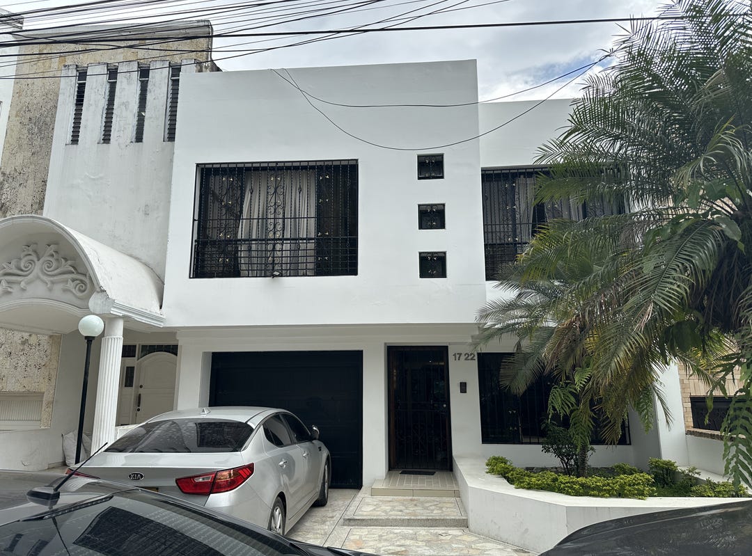 1724 Cra. 85, Cali, Valle del Cauca 760032 House for Sale - realtor.com