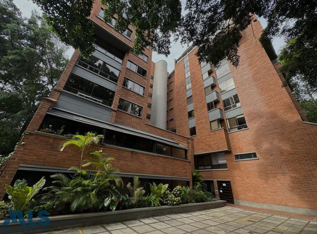 Cl 10 #30-210, El Poblado, Medellín, El Poblado, Medellín, Antioquia ...