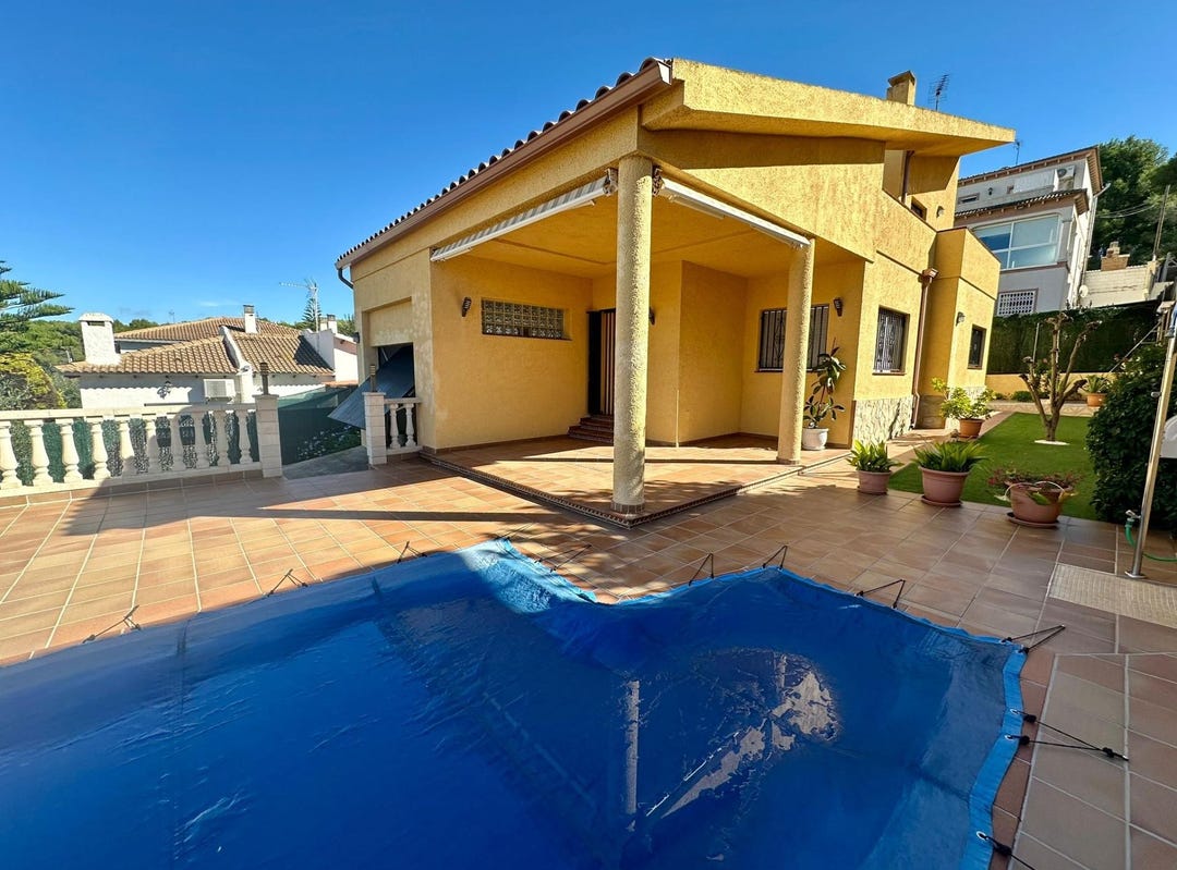 El Vendrell, Catalonia 43700 House for Sale - RealEstate KH