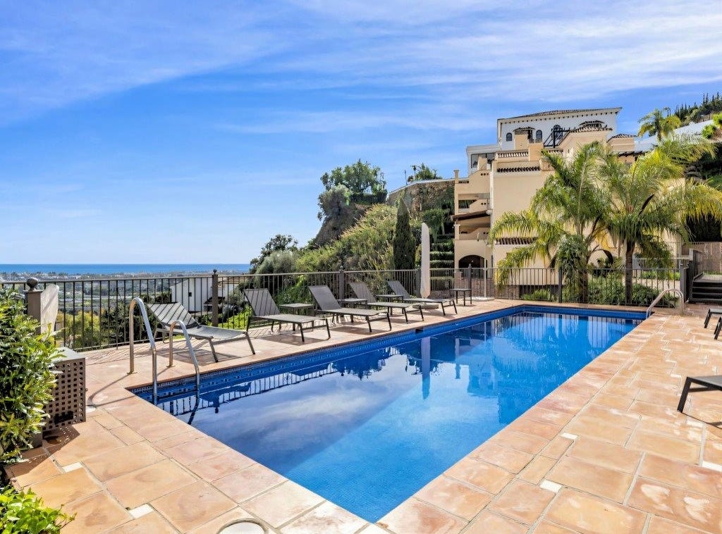 Los Arqueros, Andalusia 29678 House for Sale - RealEstate KH