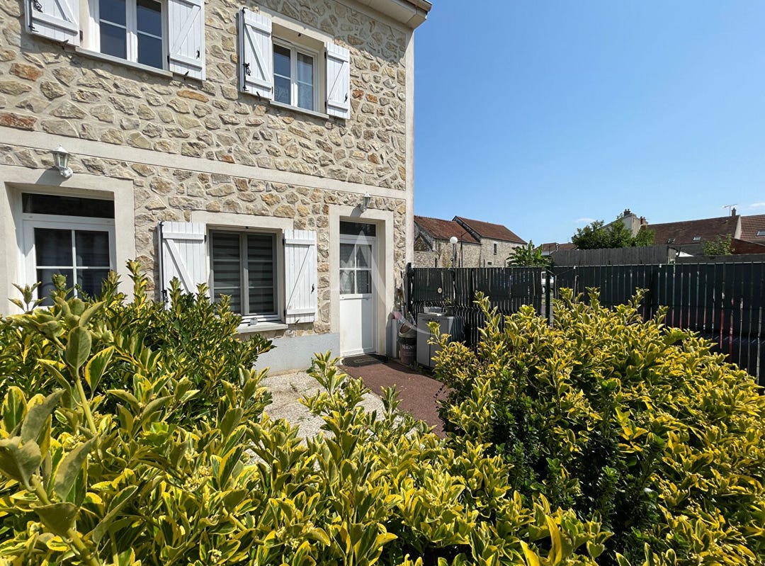 BRIE COMTE ROBERT, Île-de-France 77170 Apartment for Sale - RealEstate KH