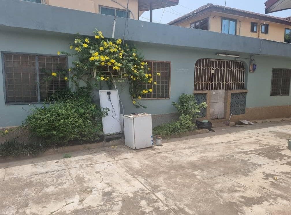 Dansoman ROUNDABOUT, Accra, Greater Accra Region House for Sale ...