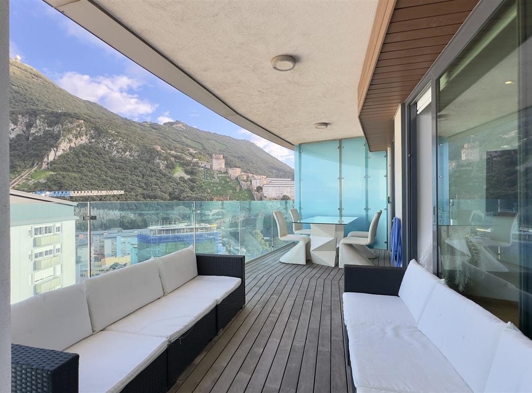 Lovely 1 bedroom apartment in Ocean Spa Plaza, Gibraltar Ocean Spa ...