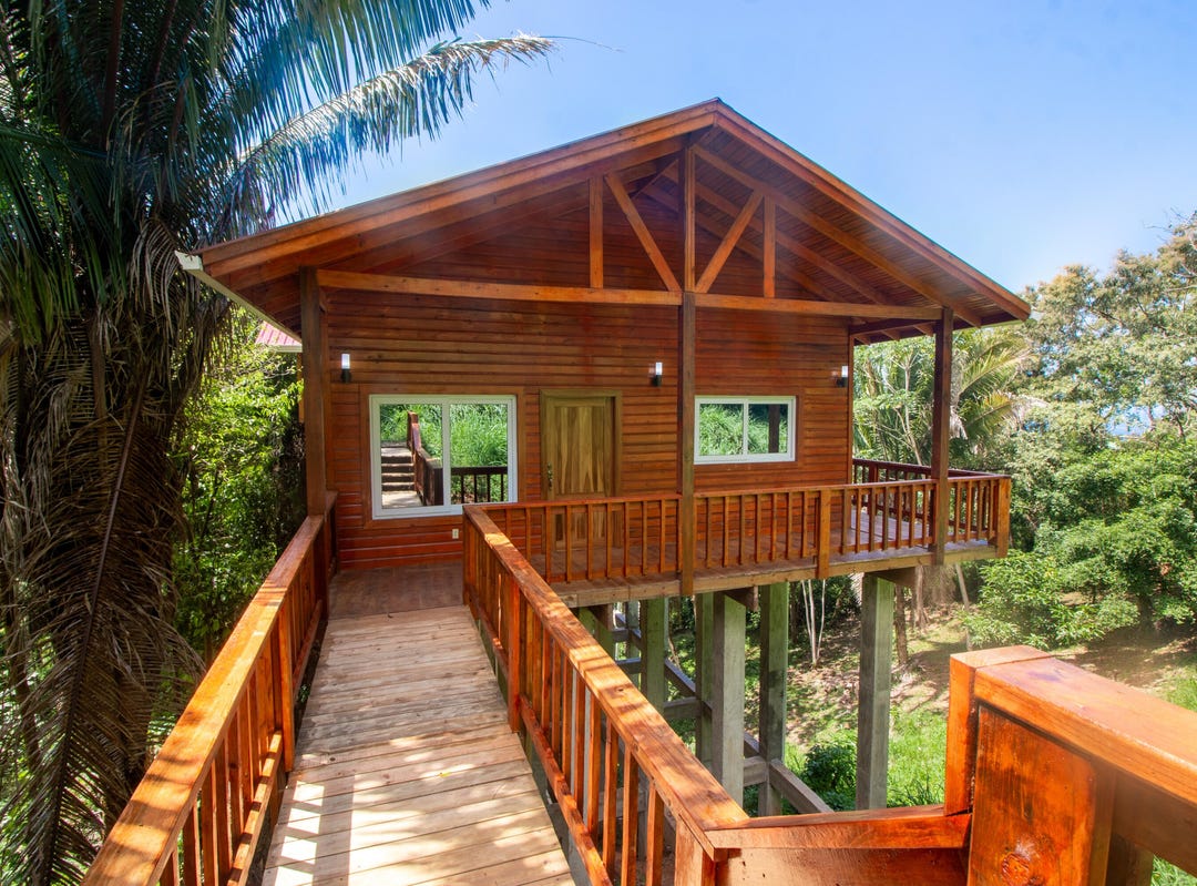 Gibson Bight, Charming 3BD/2BA Island Home, Roatan, Roatan, Islas de la ...