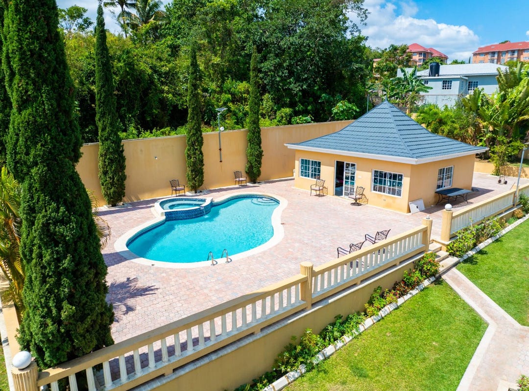 38 MOUNT NELSON ROAD, Mandeville, Manchester Parish House for Sale ...