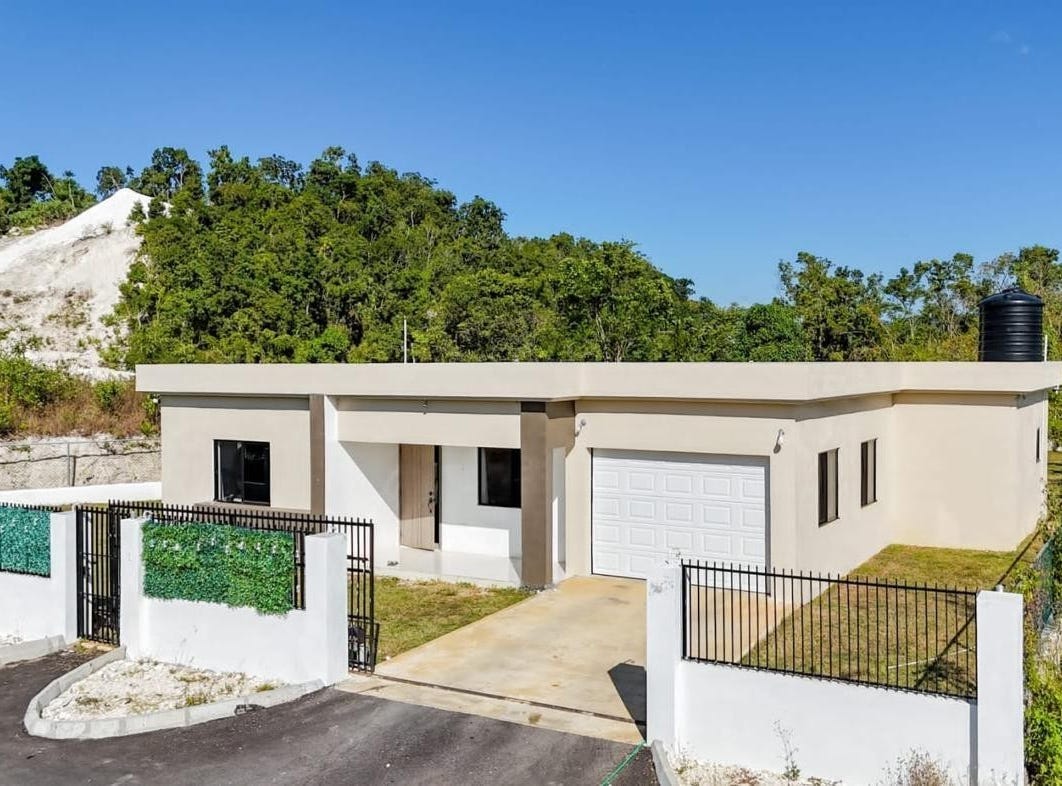 112 MIRAVAL ESTATE, BYBROOK, Santa Cruz, St. Elizabeth Parish House for ...