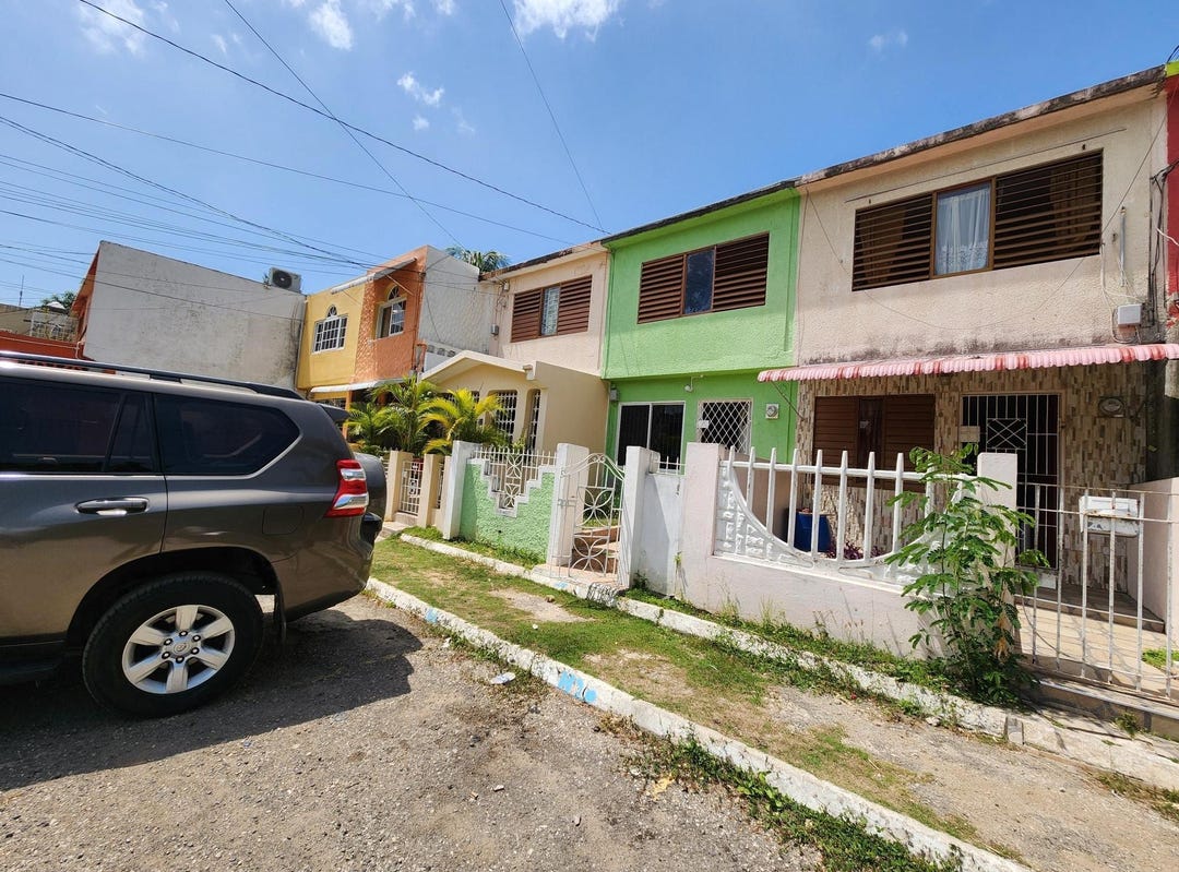 ENSOM CLOSE, Spanish Town, Saint Catherine Parish House for Sale ...
