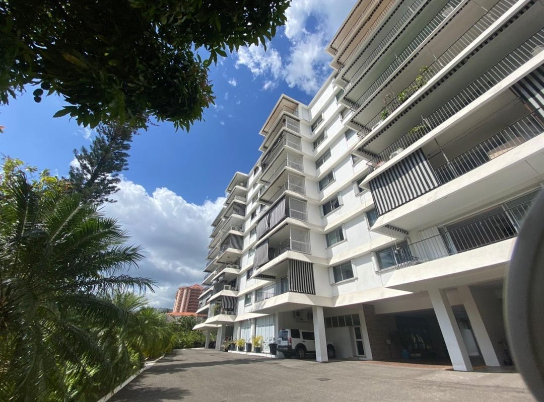 1 MANOR PARK DRIVE unit: 2H, Kingston 8, St. Andrew Parish Maison en ...