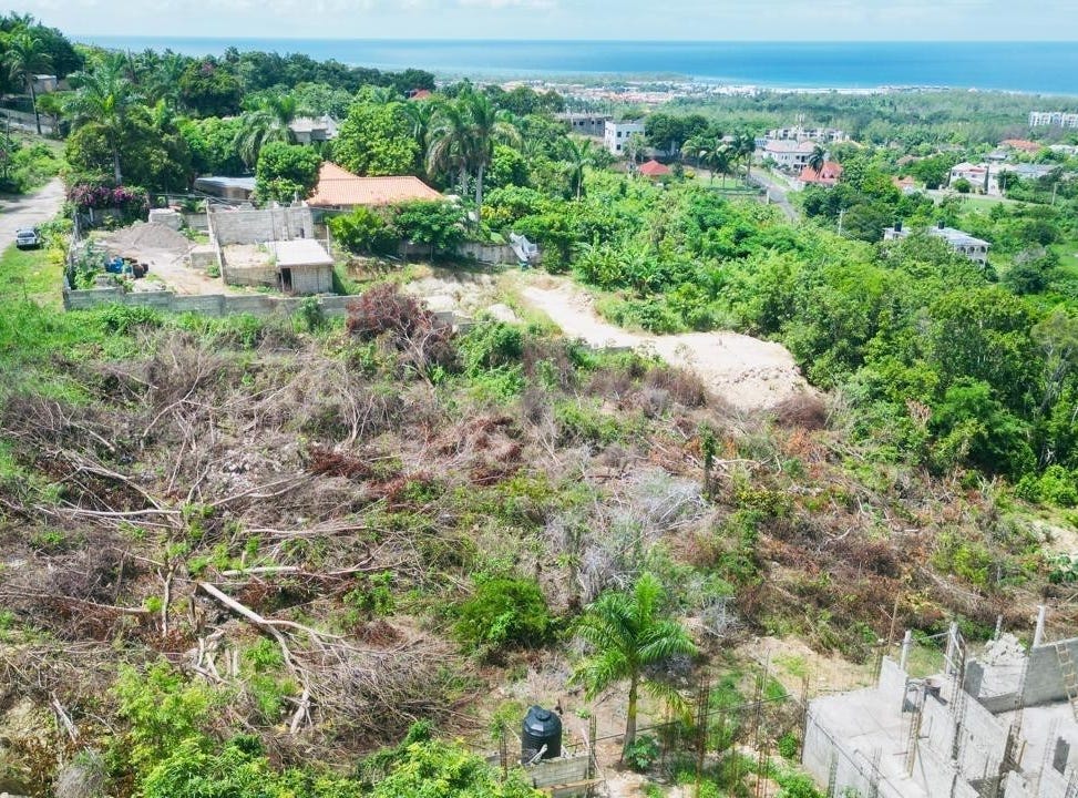 TORADA HEIGHTS unit: Lot 261, Montego Bay, St. James Parish Land for ...
