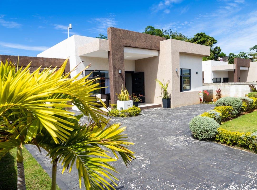 PYRAMID POINT unit: 16, Ocho Rios, St. Ann Parish House for Sale ...