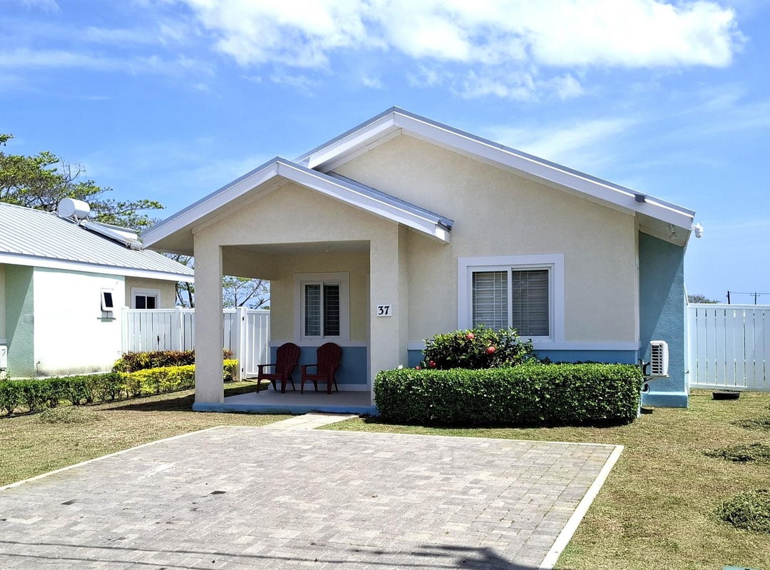 37 SEASHORE E, OCEANPOINTE, Lucea, Hanover Parish House for Rent ...