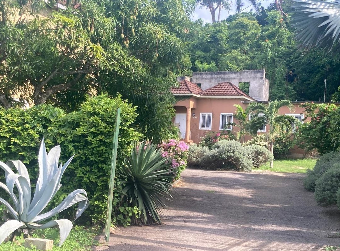 DR. ASTON KING HIGHWAY, Reading, St. James Parish House for Sale ...