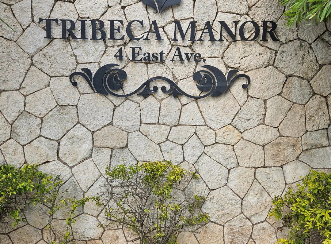 4 EAST AVENUE unit: 10, Constant Spring P.O., St. Andrew Parish House ...