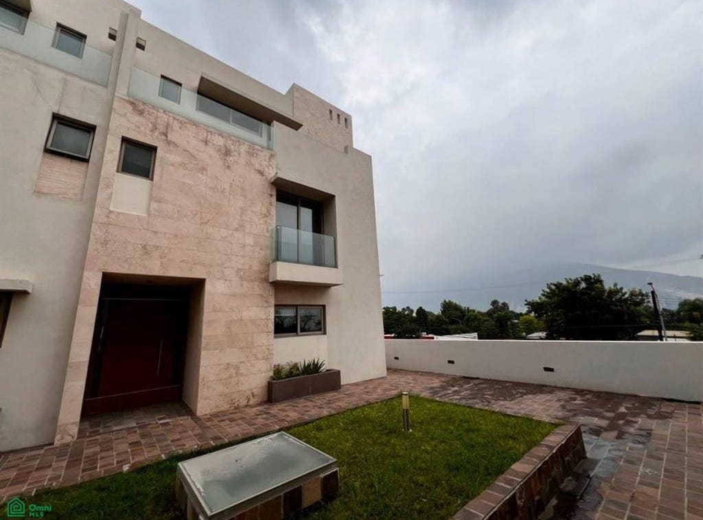 Ave. Alfonso Reyes 1360, Jardines Coloniales 1er Sector, San Pedro ...