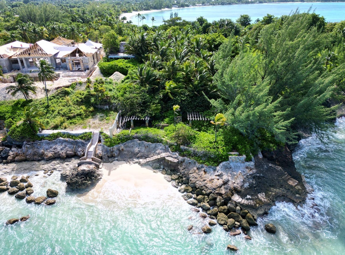 1.27 Acres Private Beach Cove, E.P. Taylor Drive, Lyford Cay, New ...