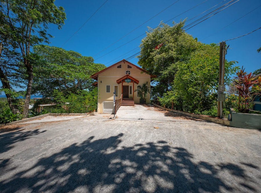 Tamarind Drive, West Bay, Roatan, Bay Islands Department House for Sale ...