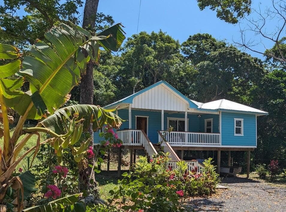 Island-Style Casita, 2BR/1BA, Roatan, Bay Islands Department House for ...