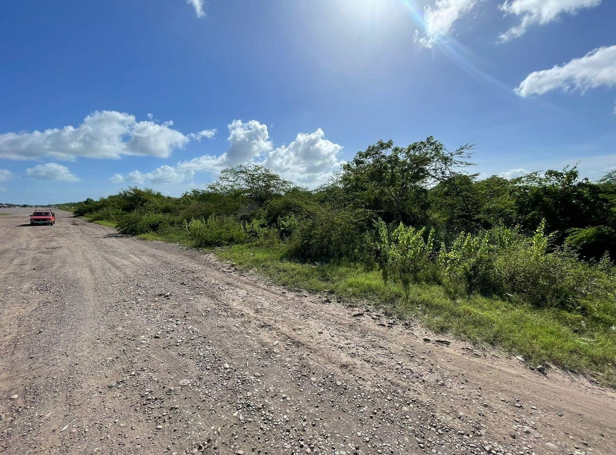 1 VERNAMFIELD, Gimme Me Bit, Clarendon Land/Development for Sale ...