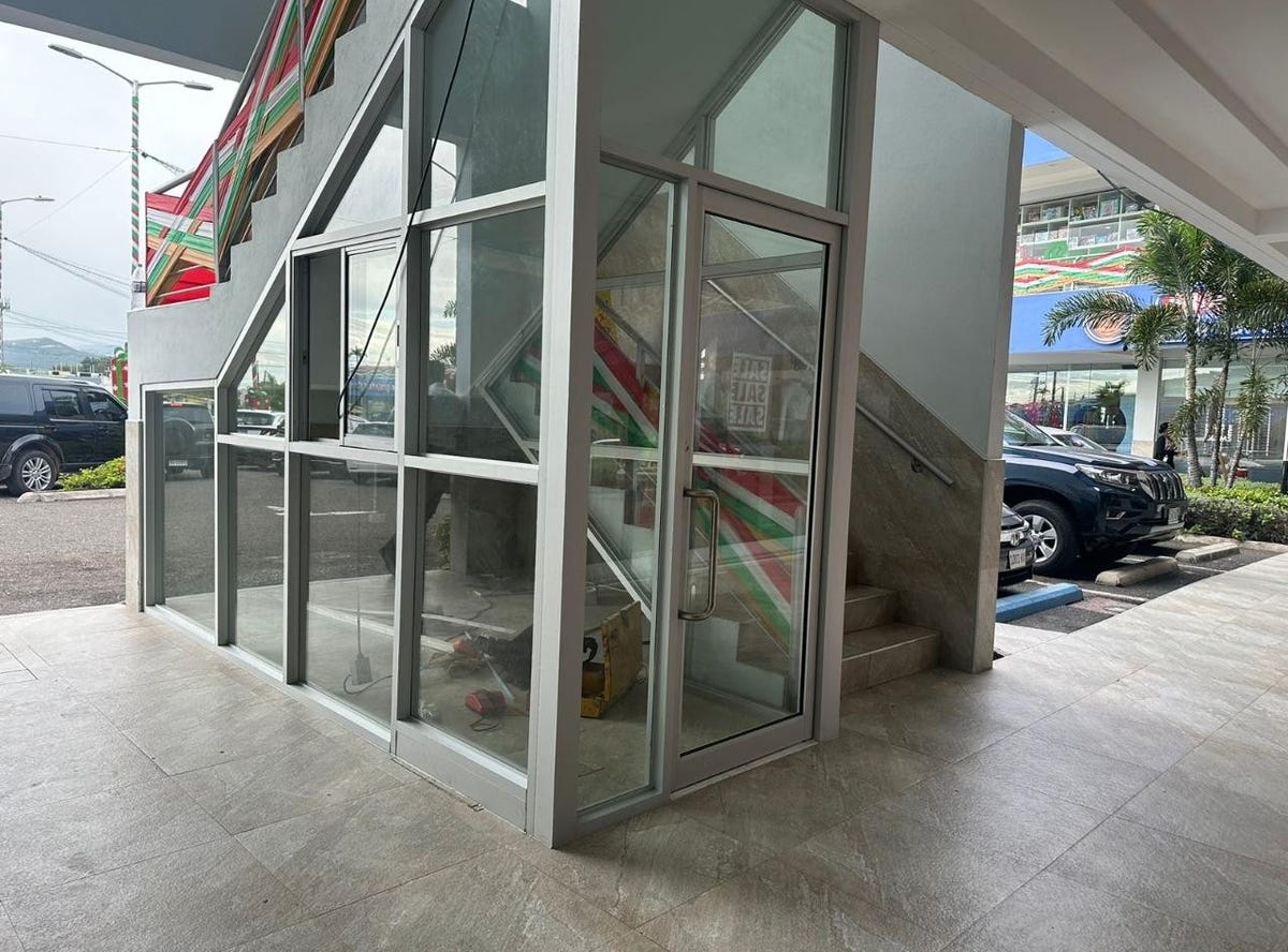 CONSTANT SPRING ROAD, Kingston 10, St. Andrew Parish Retail for Rent ...