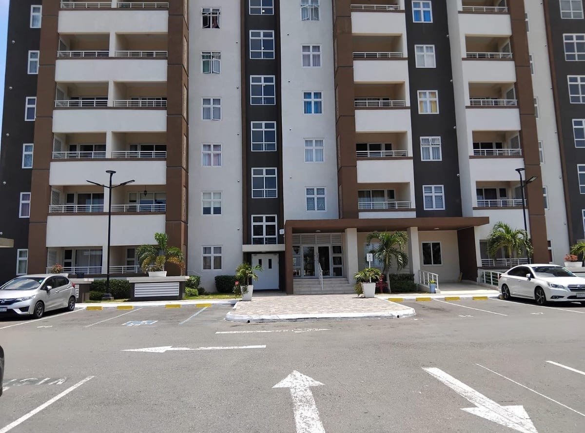 1-3 RUTHVEN ROAD unit: 411, Kingston 10, St. Andrew Parish House for ...
