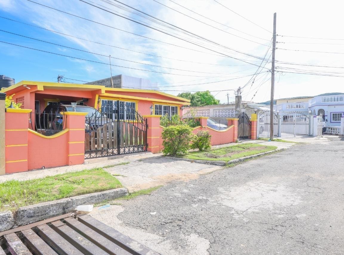 EDGEWATER, Greater Portmore, Saint Catherine Parish House for Sale ...