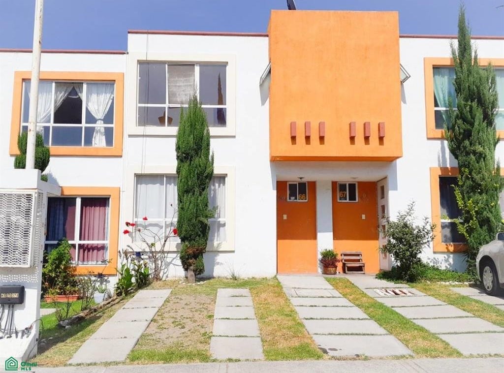 CASA EN VENTA EN BOSQUES DE LOS HÉROES!! FRACC CERRADO!! 14 SUR Y ...