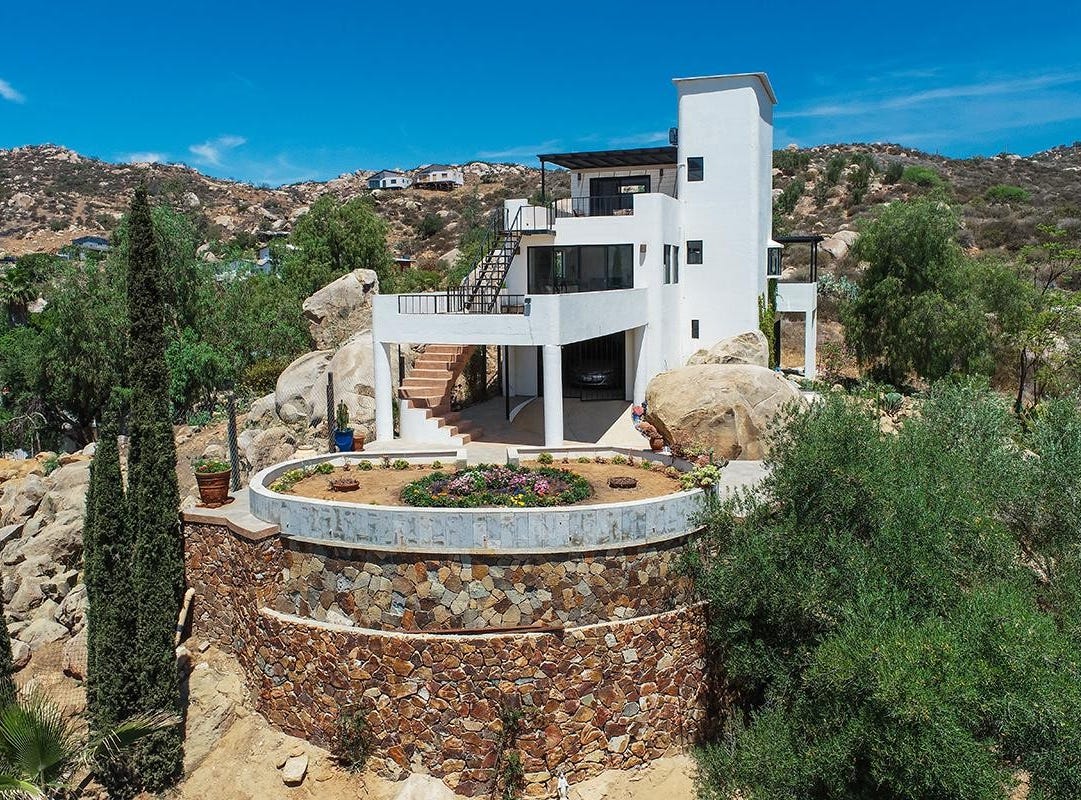 C. 17 74, Francisco Zarco, 22750 Francisco Zarco, B.C., Mexico ...