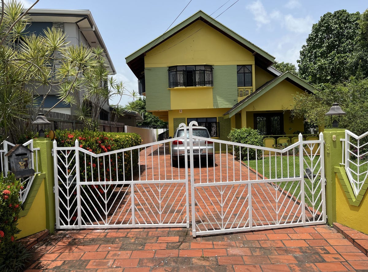 Paradise Gardens, Dinsley, Saint George, Dinsley, Saint George House ...