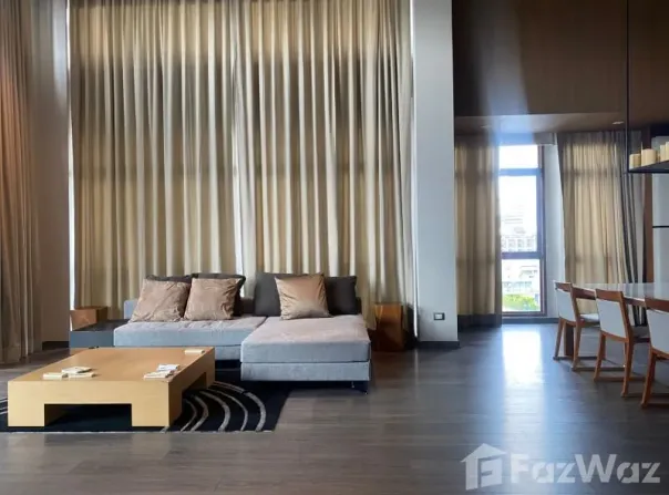 The Crest Ruam Ruedi Soi Ruam Ruedi 2, Lumphini, Pathum Wan, Bangkok ...