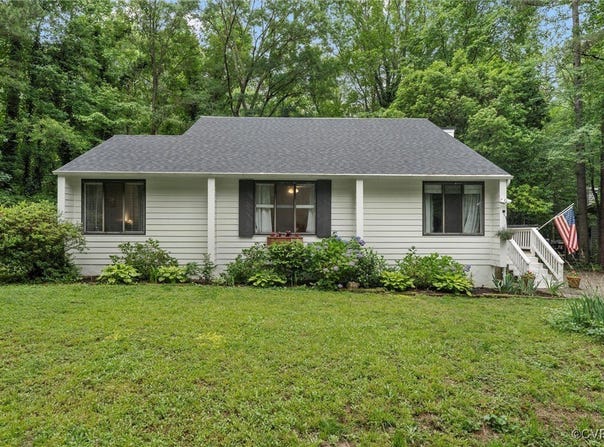 14101 Spreading Oak Court, Chesterfield, VA 23112 House for Sale ...