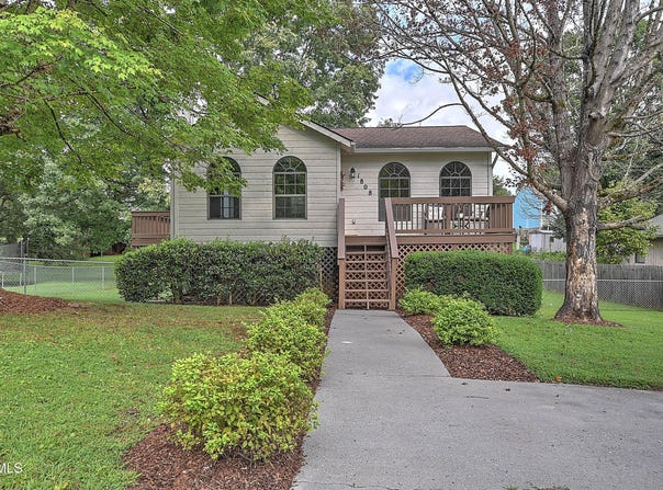 1808 Glen Echo Road, Johnson City, TN 37604 House for Sale - realestate ...